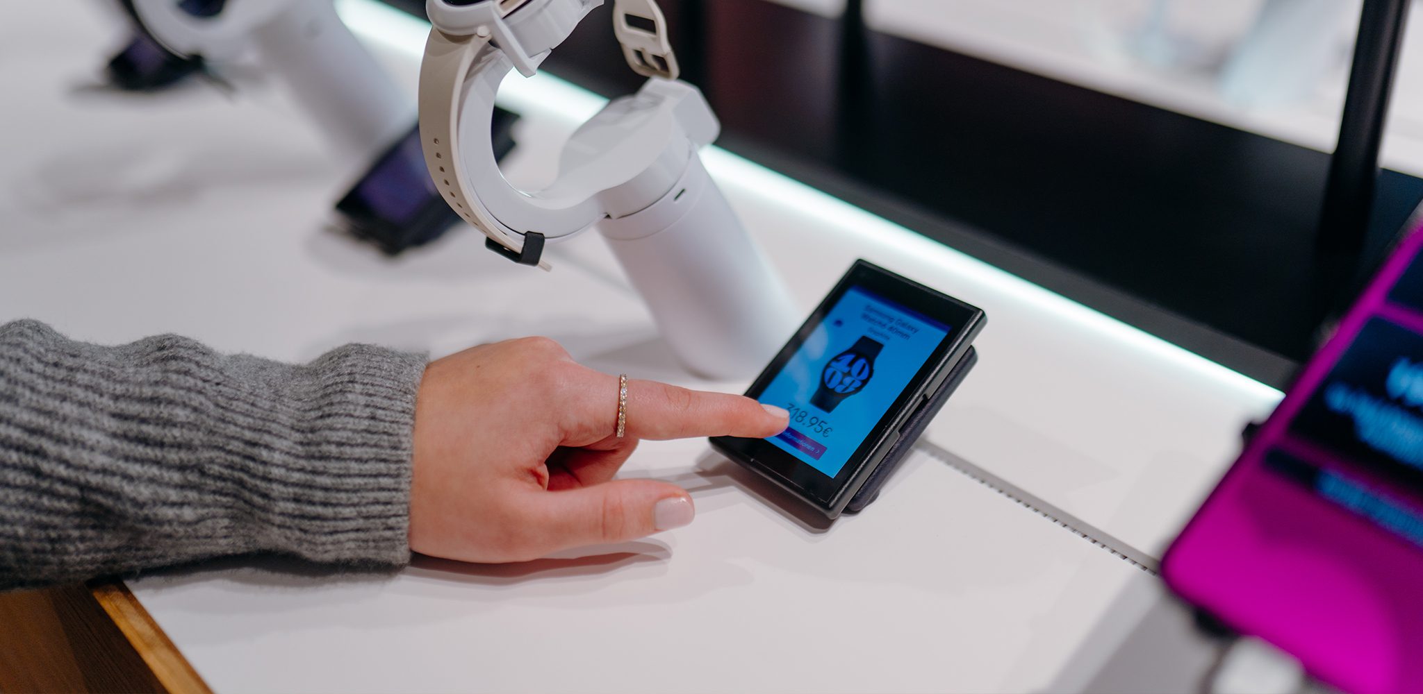 ViviTag - Instore Solutions: Revolutionizing Retail with Smart Digital ...